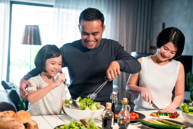 The family food environment: Promoting healthy eating in children ...